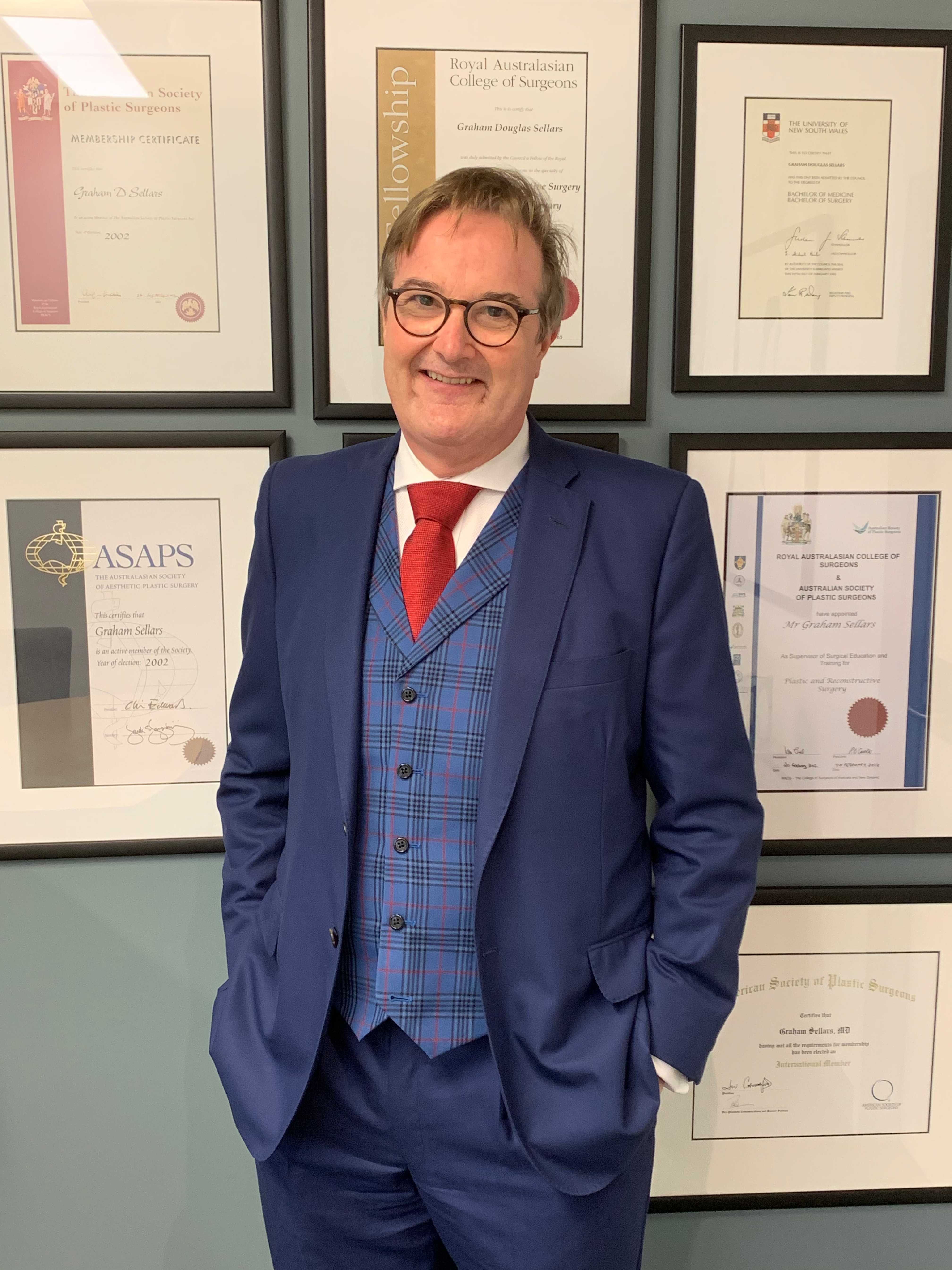 Plastic Surgery in Sydney, Australia - Dr. Graham Sellars